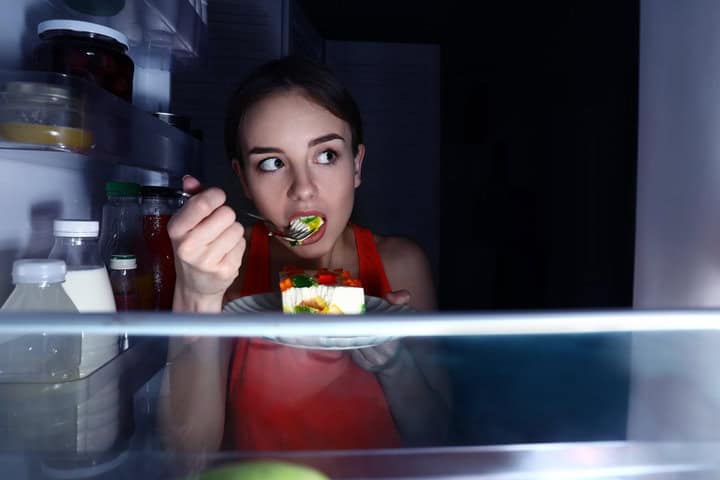 The Truth About Eating Late at Night and Weight Gain